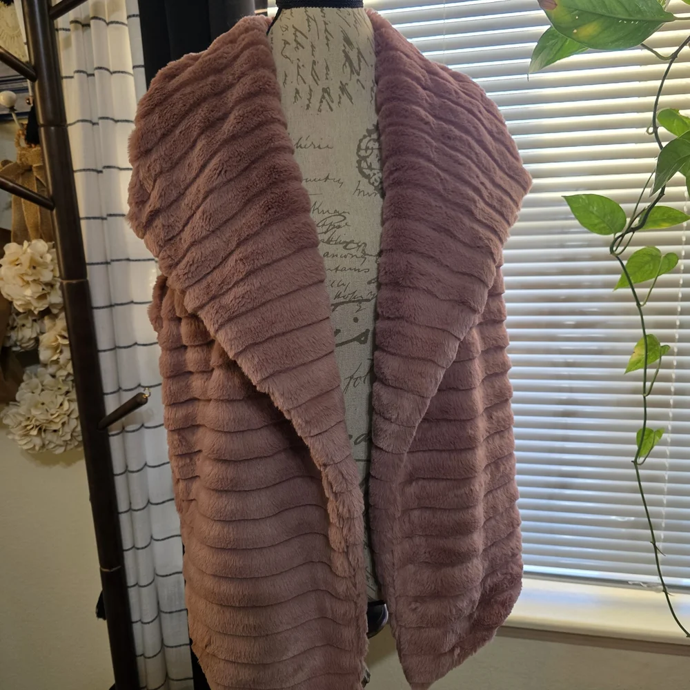 THML | Jackets & Coats | Thml Faux Fur Jacket In Mauve Euc | Poshmark